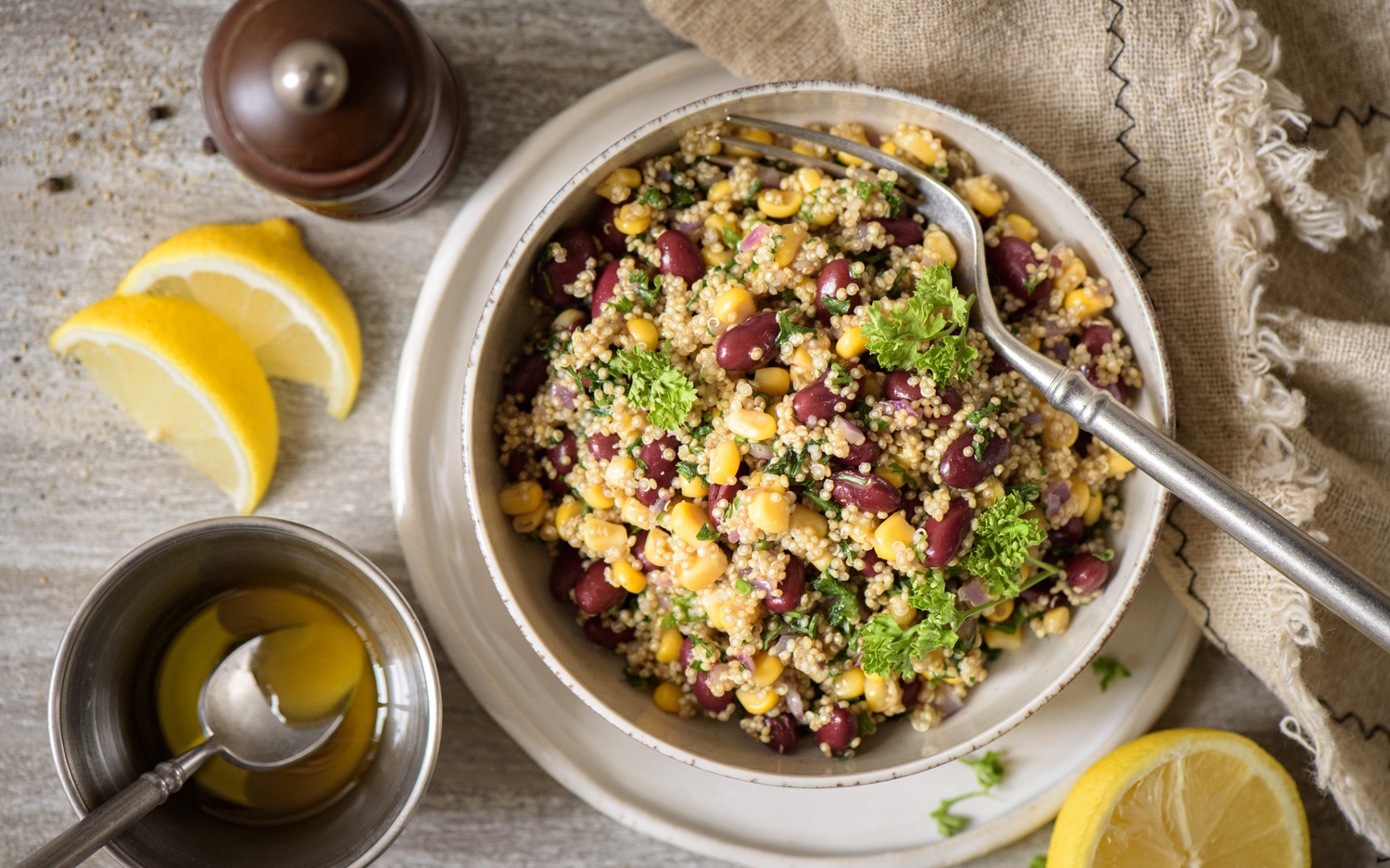 Recette de salade de quinoa aux haricots rouges - La Bouscule